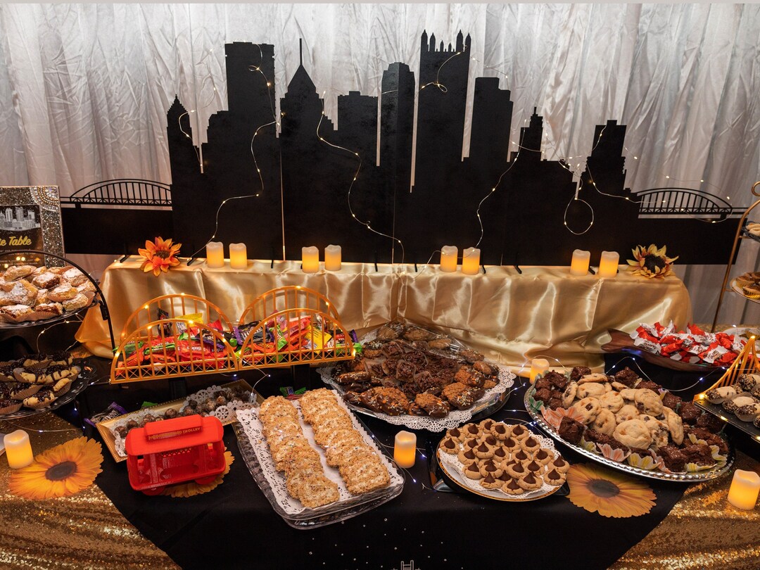 Pittsburgh Wedding Cookie Table Decor: Giant Skyline Backdrop for Any ...