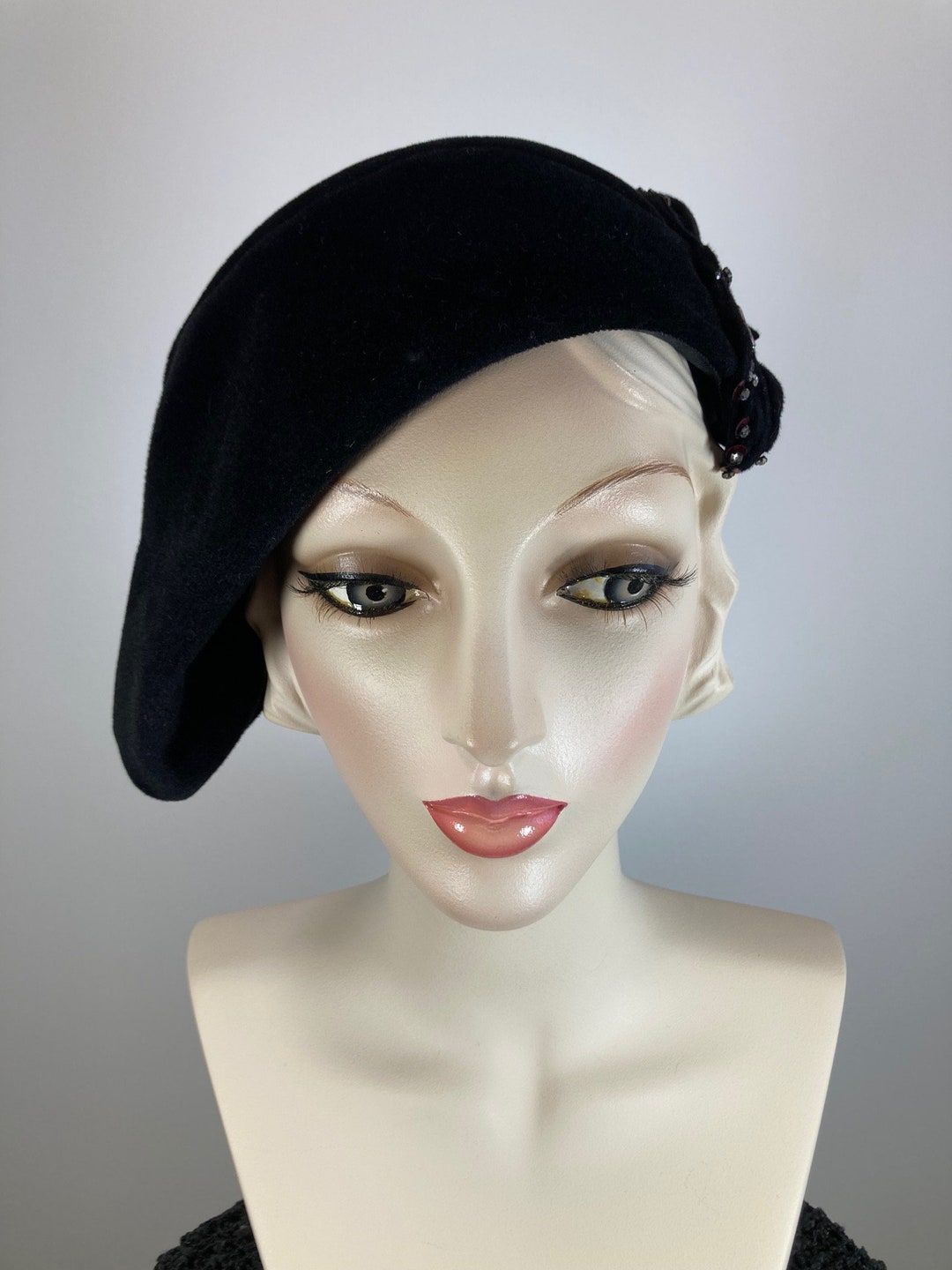 Ladies Black Wool Felt Hat Vintage. Black Small Soft Winter Felt Hat ...
