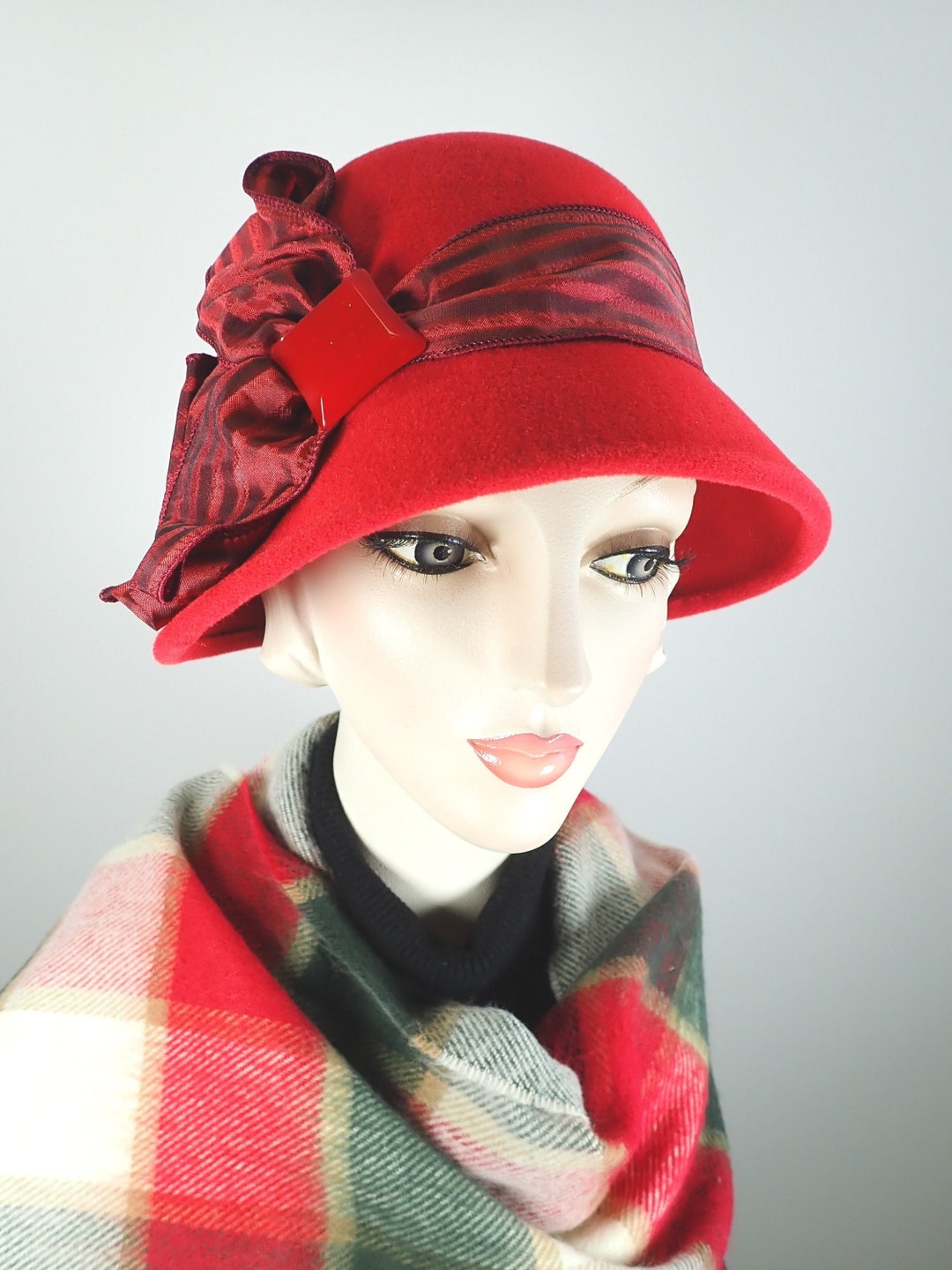 Womens Red Cloche Felt Hat. 1920s Style Hat. Downton Abbey Hat. Ladies ...