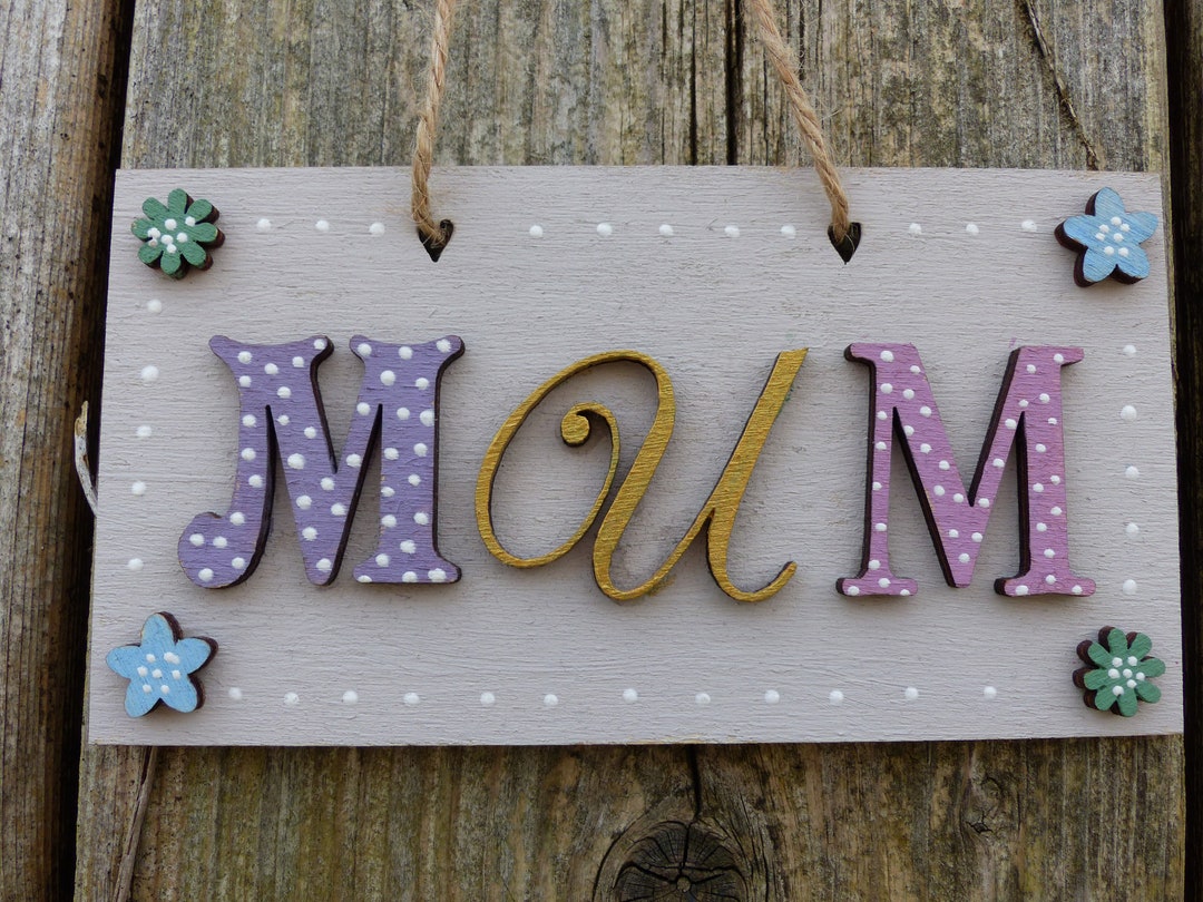 Wooden Hand Painted Mum Plaque - Etsy