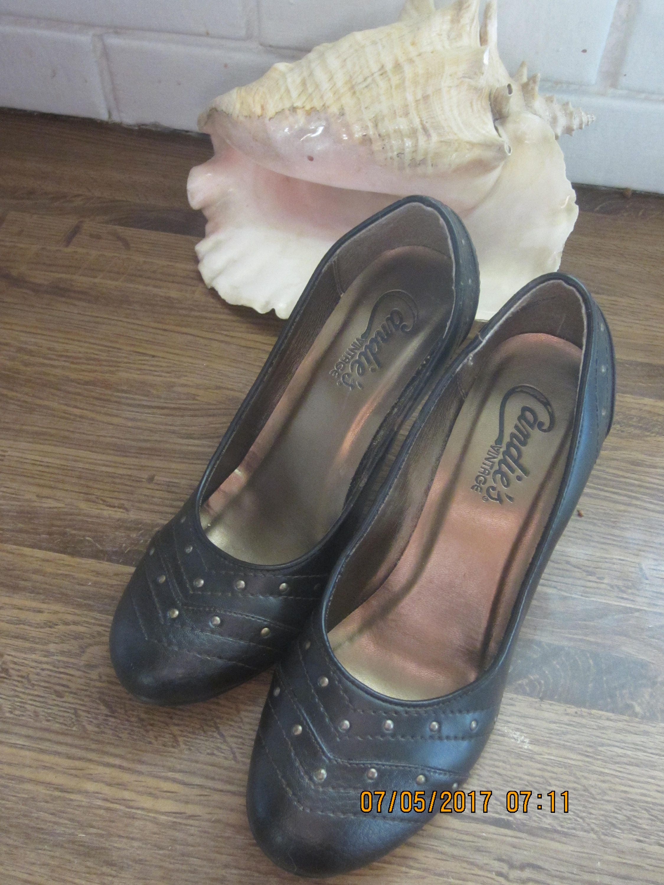 CANDIES Pumps Classic Vintage Brown W. Brass Studs High Heels Fashion ...