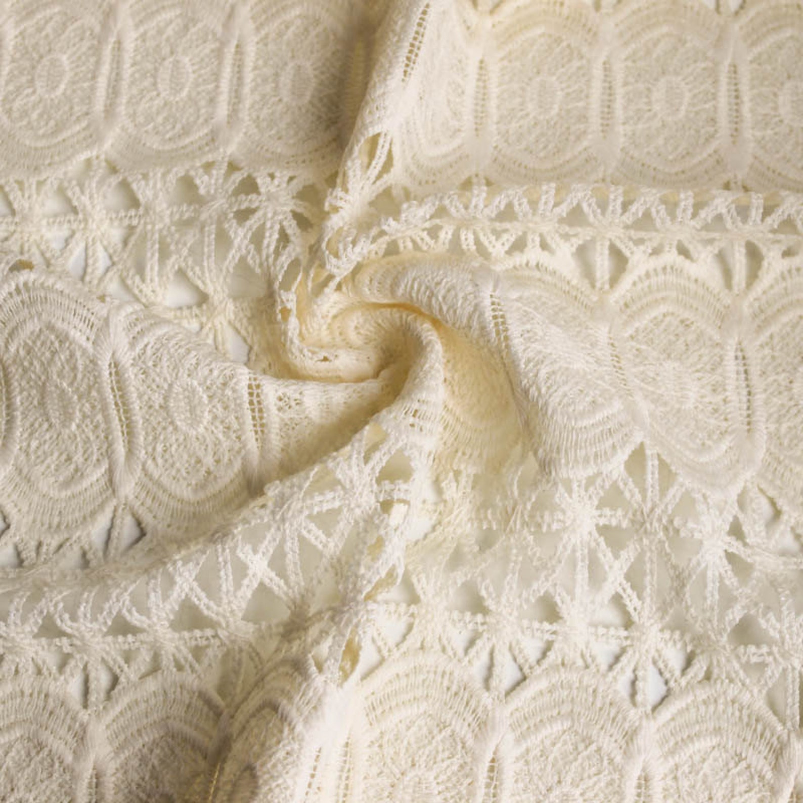 Natural Darla Pattern Poly Chemical Lace Fabric by the Yard - Style 662 ...
