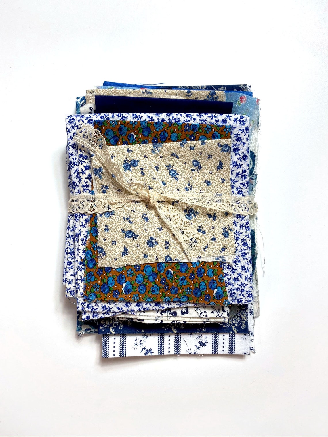 Vintage Fabric Scrap Bundle Lot. Blue. Florals and Designs. | Etsy