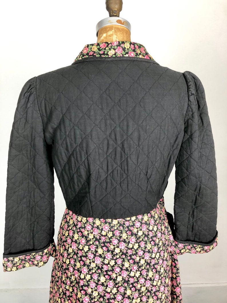 Adorable 1940s Quilted Floral Duster M | Etsy