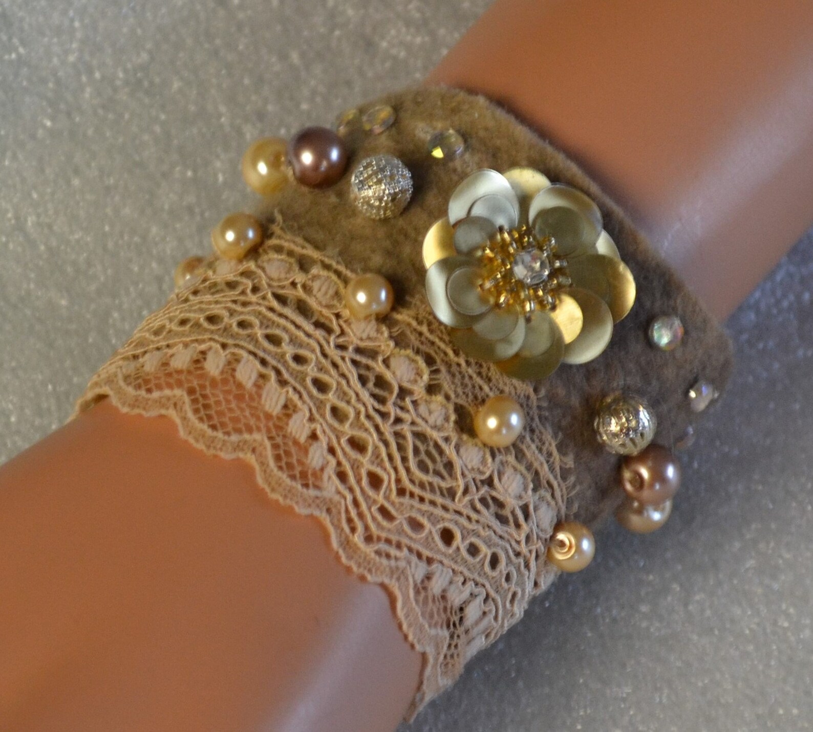 Felt Wool Bracelet Victorian Style Chabby Chic Vintage Hippie - Etsy