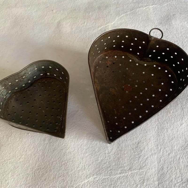 Vintage Metal Heart Mold - Etsy UK