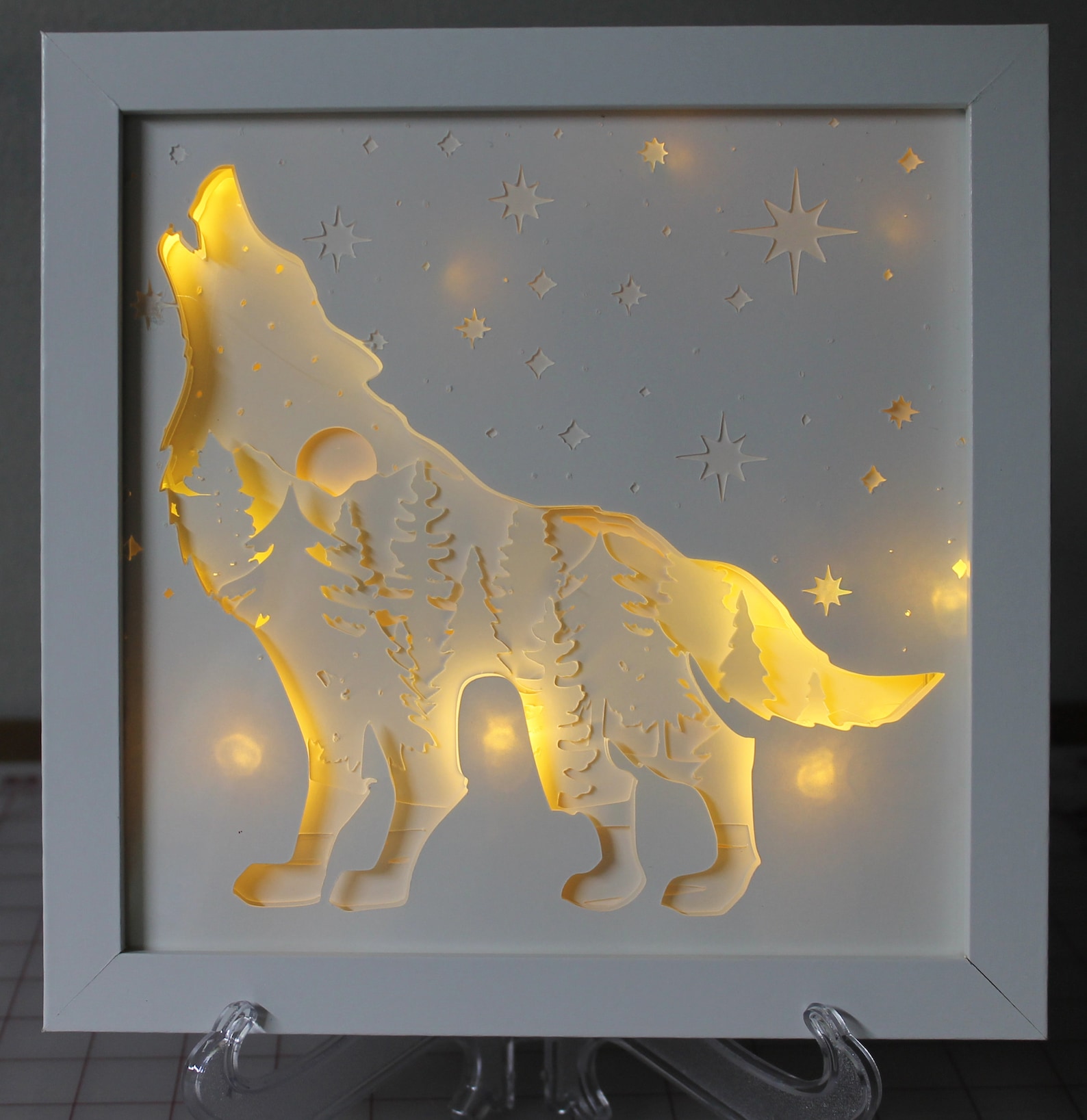 Light up Howling Wolf Shadow Box, Illuminated 3D Wolf 8x8 Shadow Box ...
