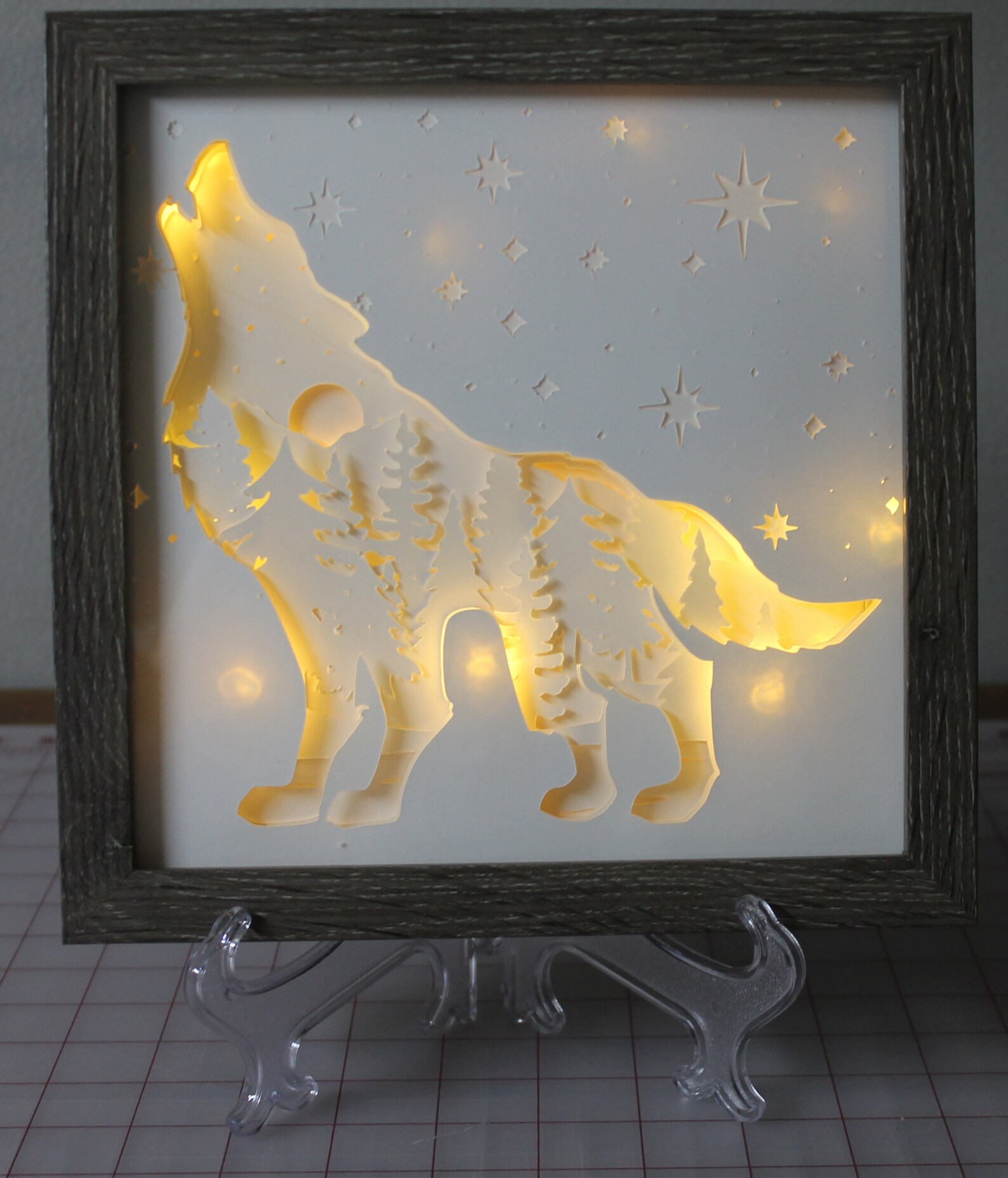Light up Howling Wolf Shadow Box, Illuminated 3D Wolf 8x8 Shadow Box ...