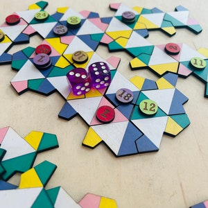 Polyplots Math Game and Brainteaser Using Aperiodic Einstein Hats ...