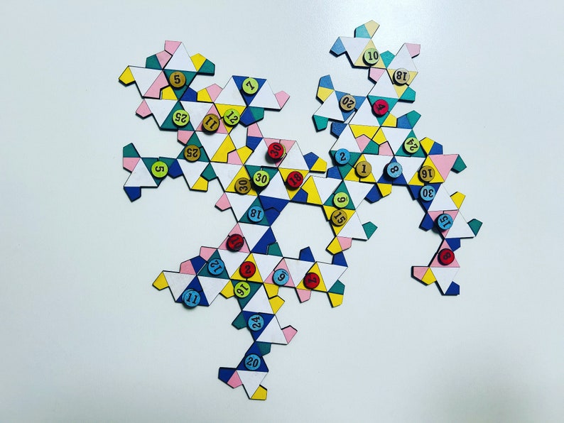 PolyPlots Math Game and Brainteaser using Aperiodic Einstein Hats ...