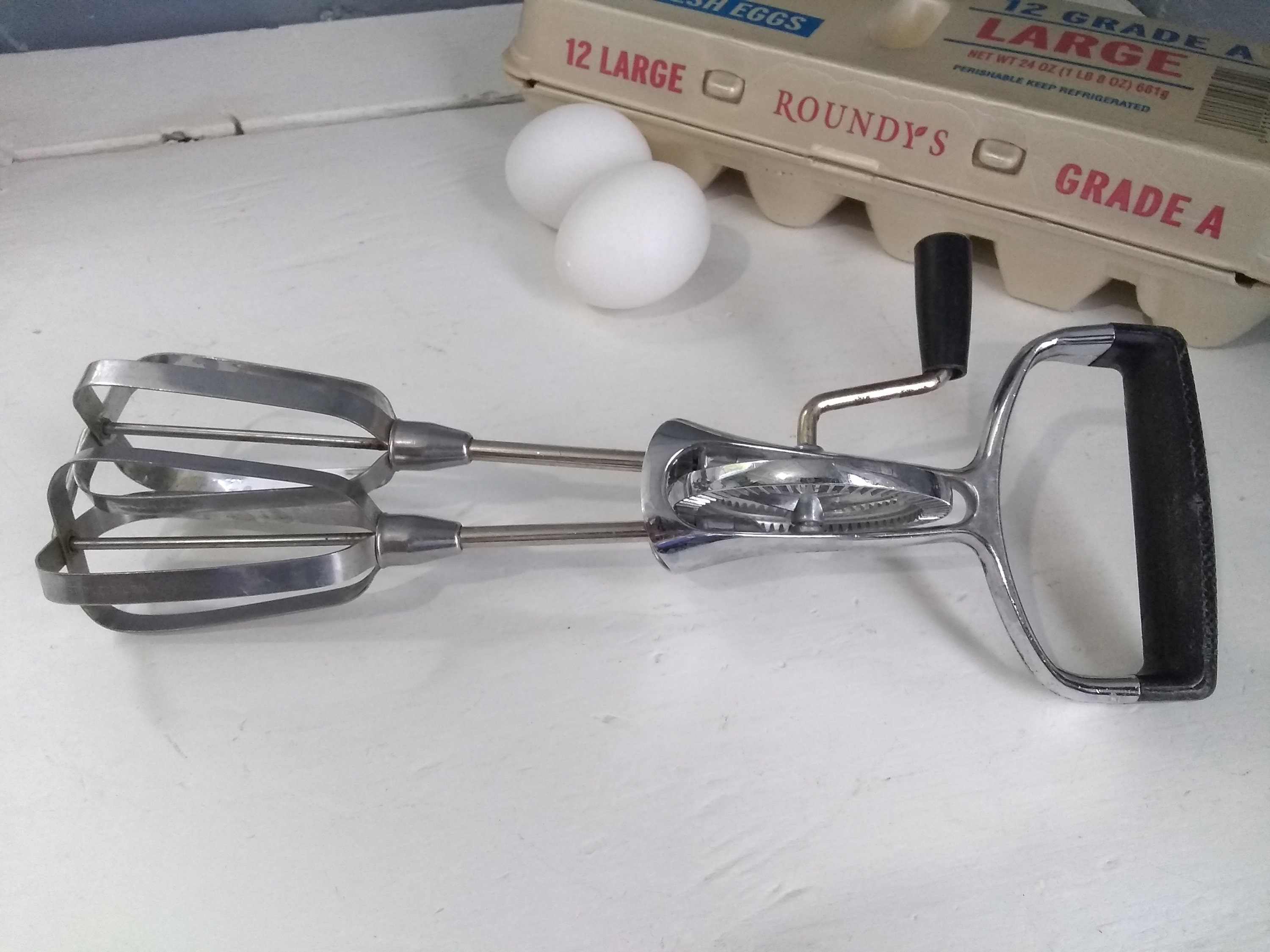 Vintage Ecko Egg Beater Hand Held Kitchen Gadget Cooking Photo Prop ...
