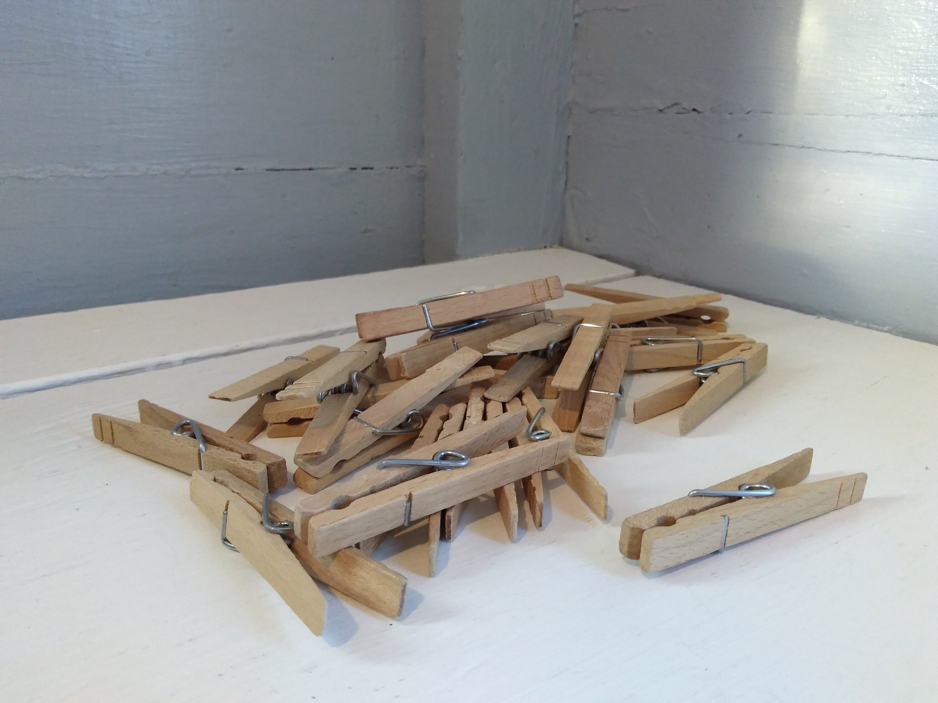 Vintage Clothes Pins Wood Metal Spring Clothes Line Pins Lot of 25 ...