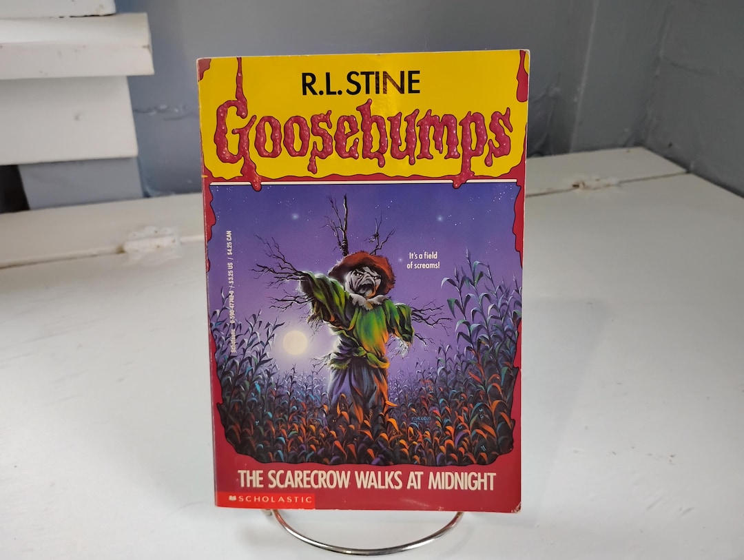 The Scarecrow Walks at Midnight Number 20: Goosebumps, R.L. Stine, 1st ...