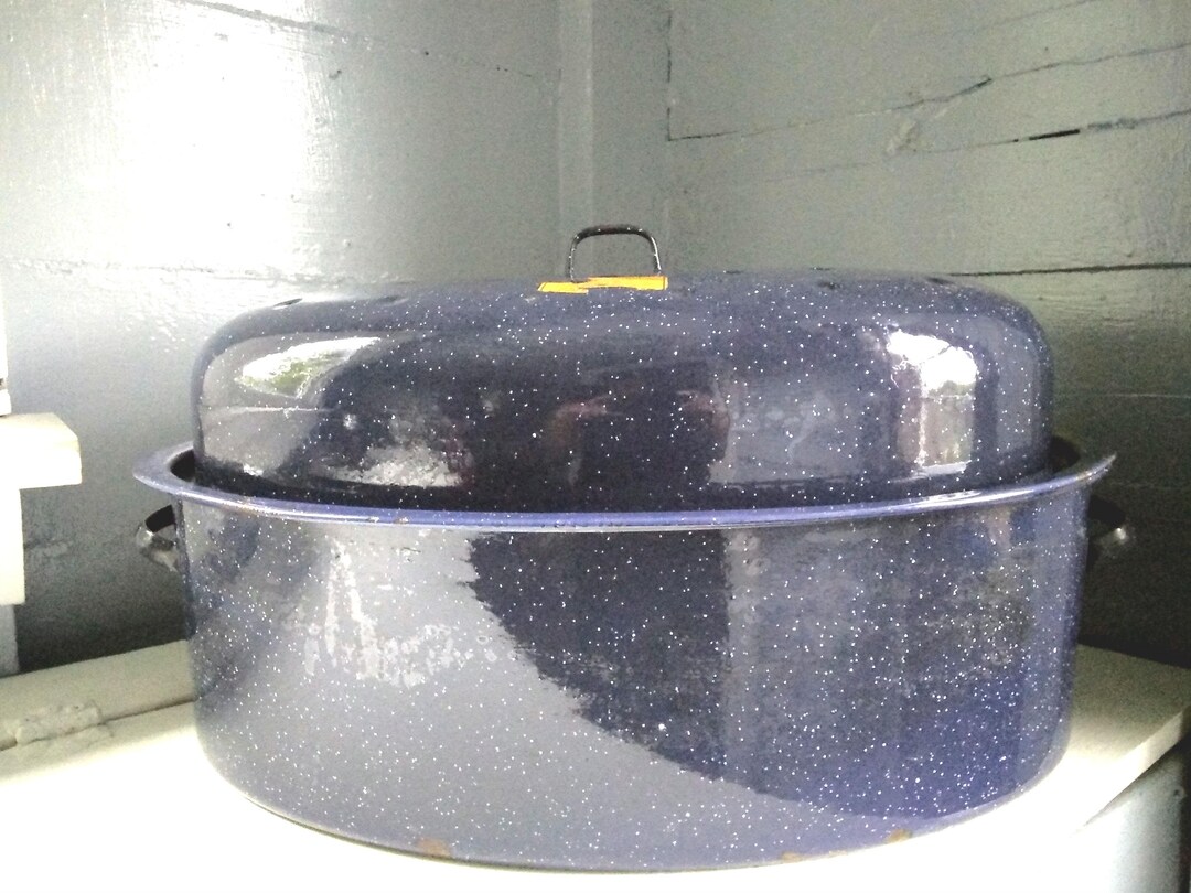 Vintage Savory Roasting Pan Enamelware Kitchen Farmhouse Country Blue ...