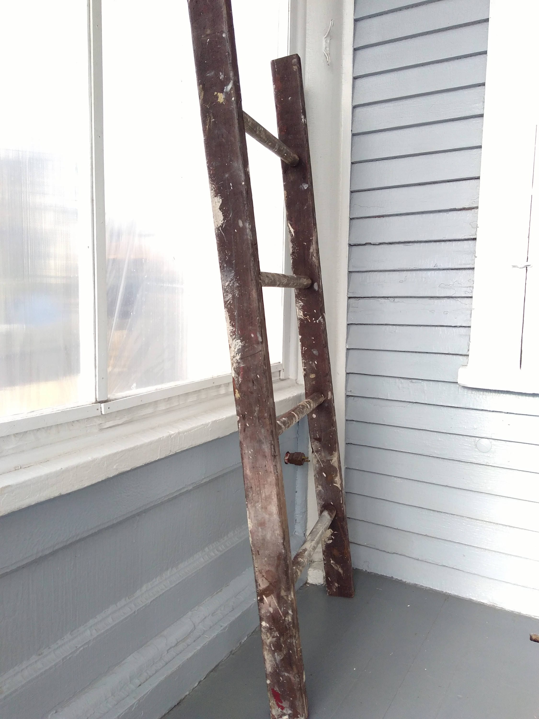 Old Wood Ladder Orchard Ladder Wide Rustic Blanket Display Quilt Rack ...