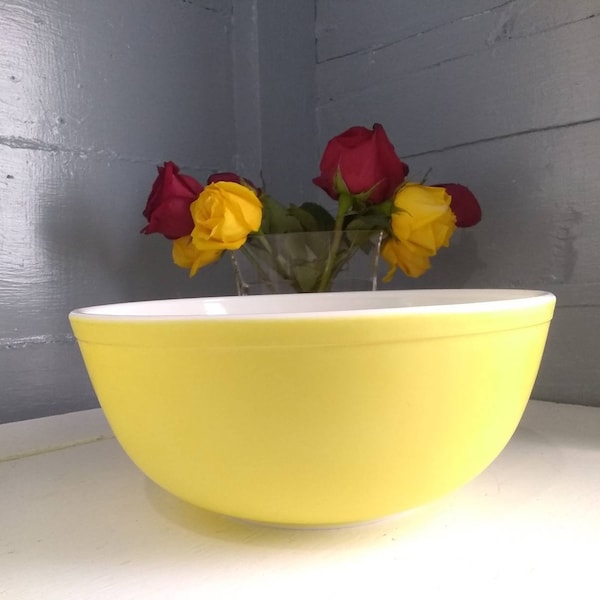 Large Yellow Pyrex Mixing Bowl - Etsy