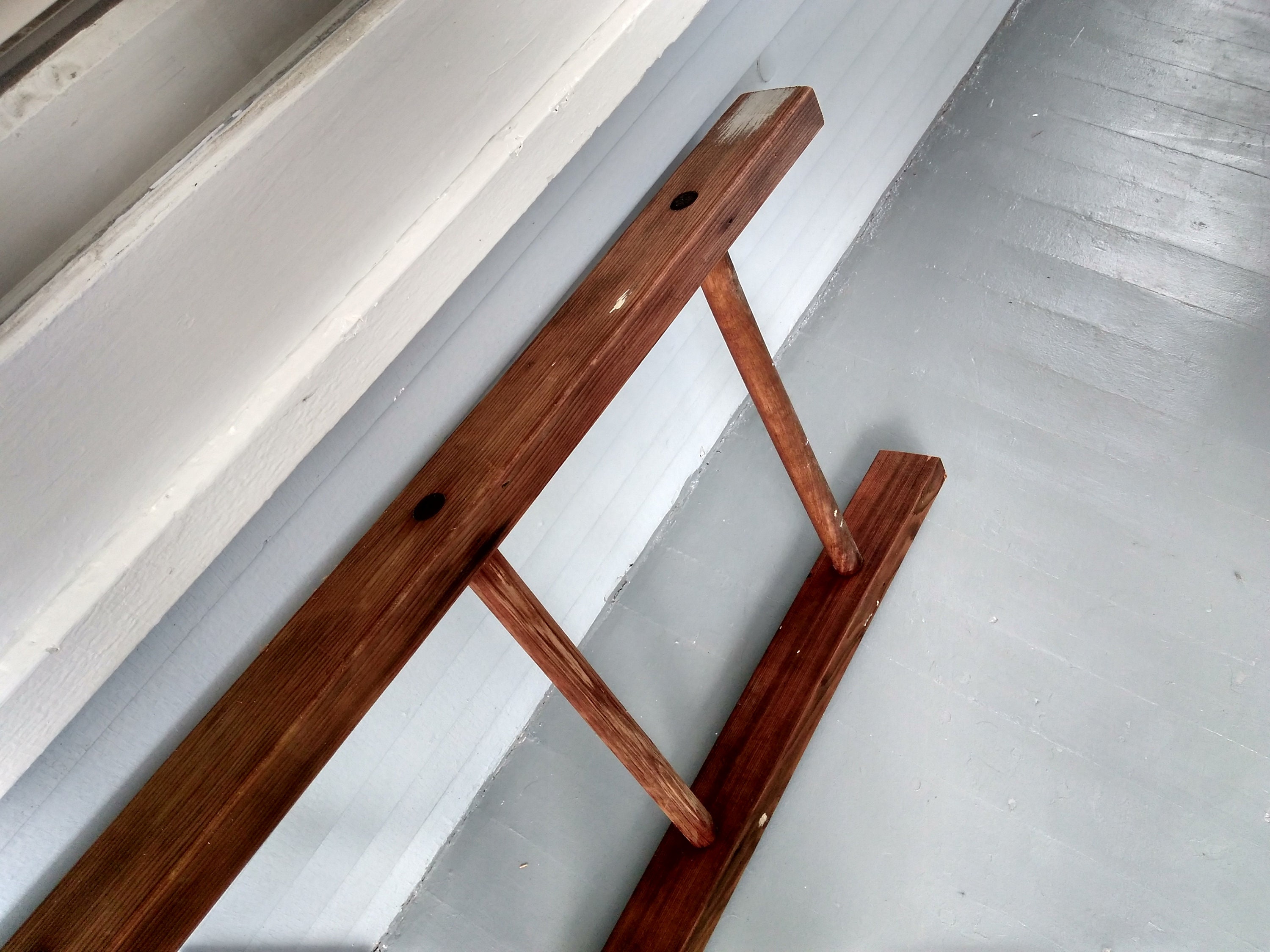 Blanket Ladder Quilt Rack Display Tall Wide Tapered Antique Ladder ...