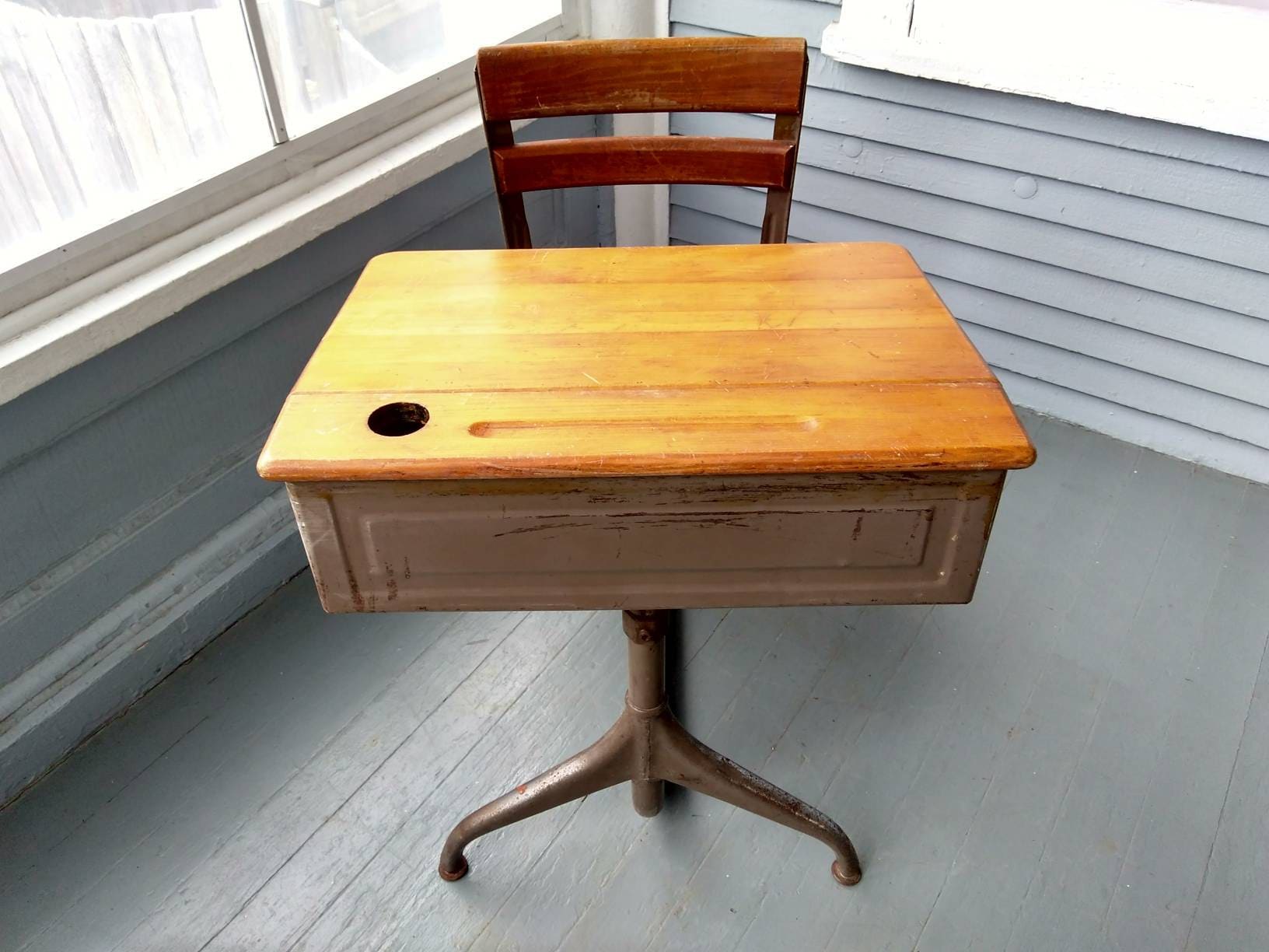 Antique School Desk Kids Desk and Chair Metal and Wood Homework Desk ...
