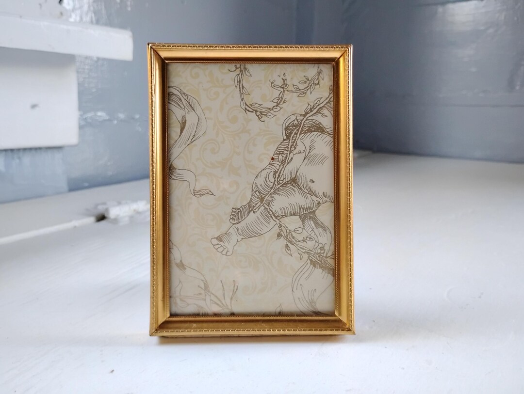 Vintage Small Metal Picture Frame Brass Color 3 X 5 Table Top Easel ...
