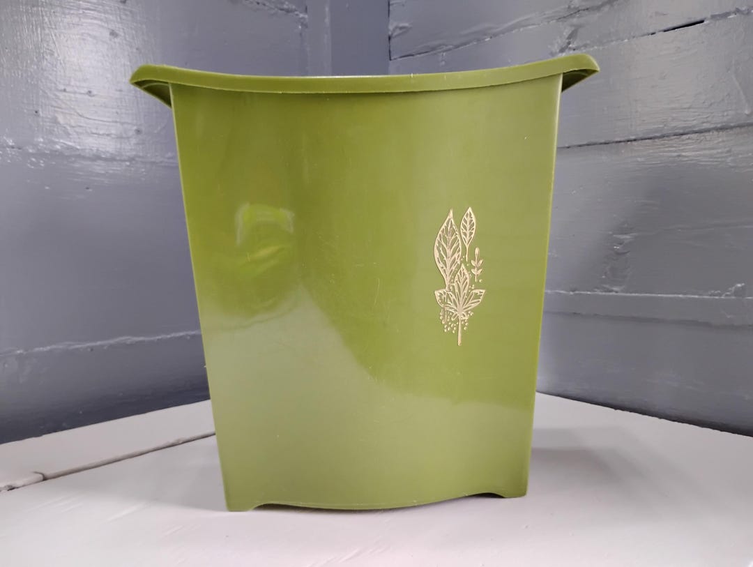 Small Vintage Green Trash Can Plastic Garbage Can Office Kitchen ...