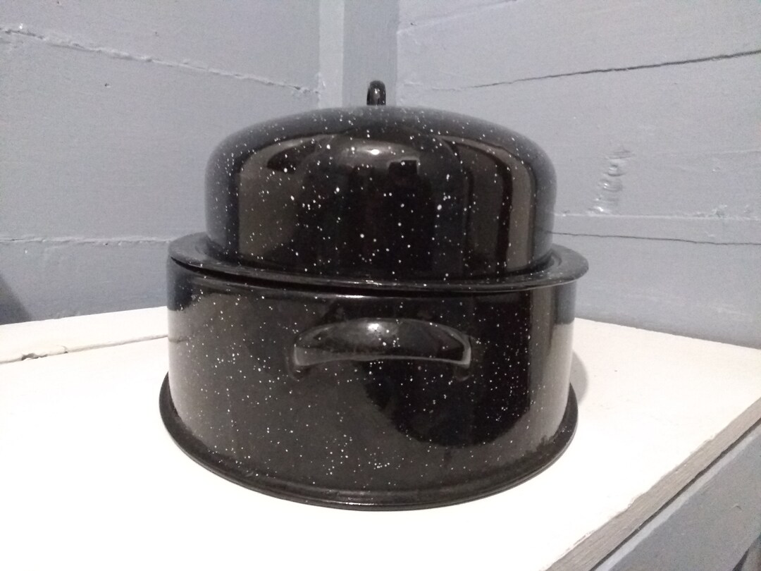 Vintage Savory Roasting Pan Enamelware Kitchen Farmhouse Country Black ...
