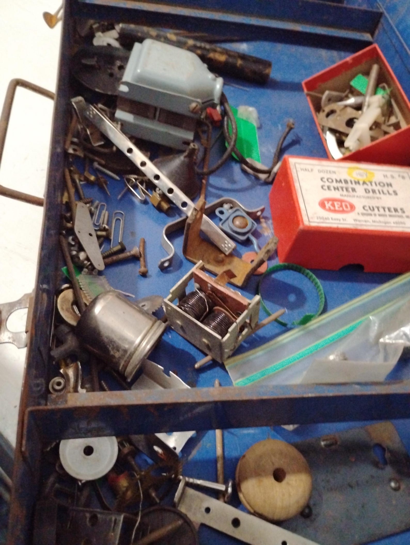 Vintage Blue Metal Erector Set Box With Parts - Photo Prop Display ...