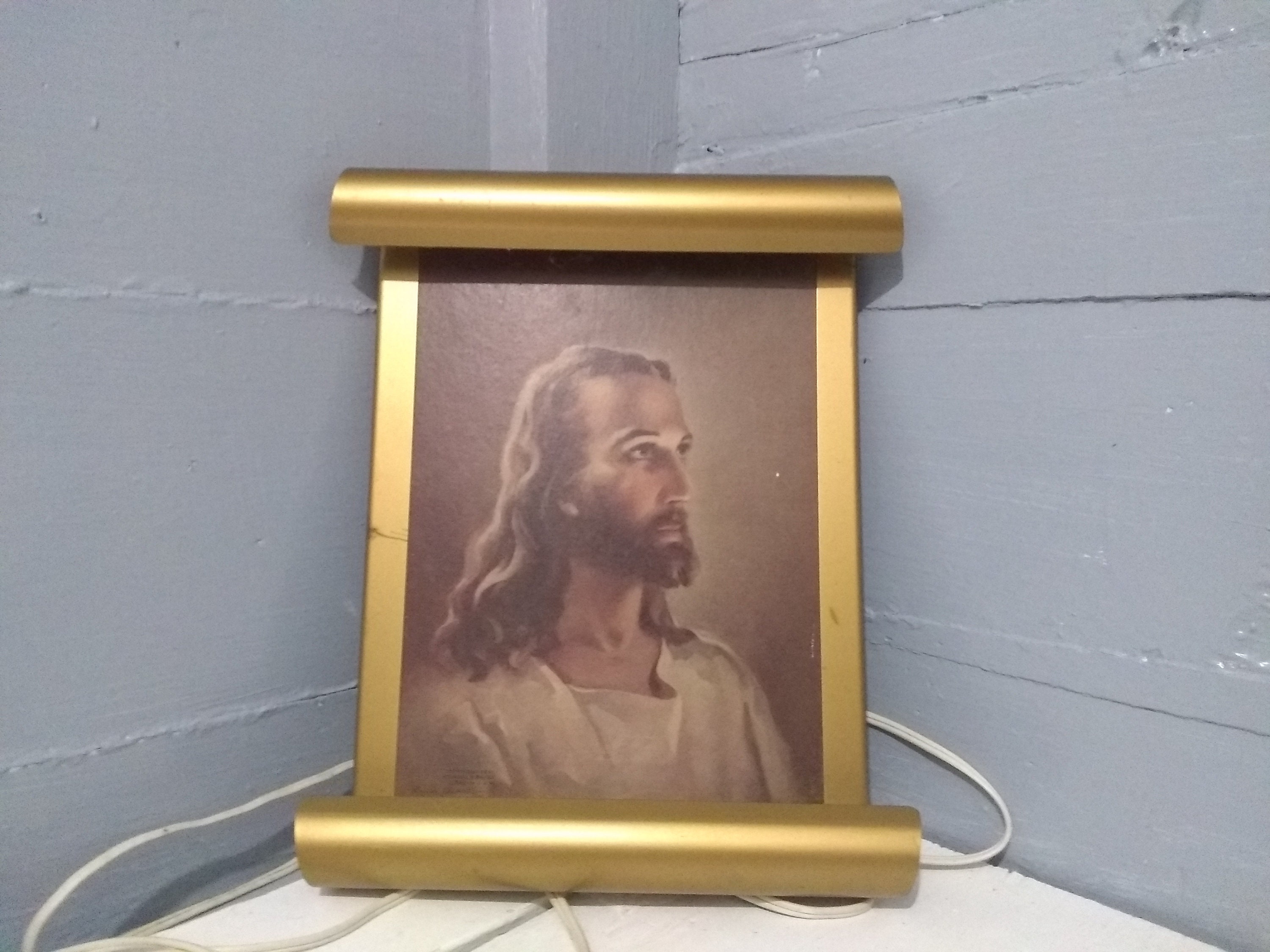Vintage Portrait of Jesus on Brasstone Metal Scroll Frame Lighted ...