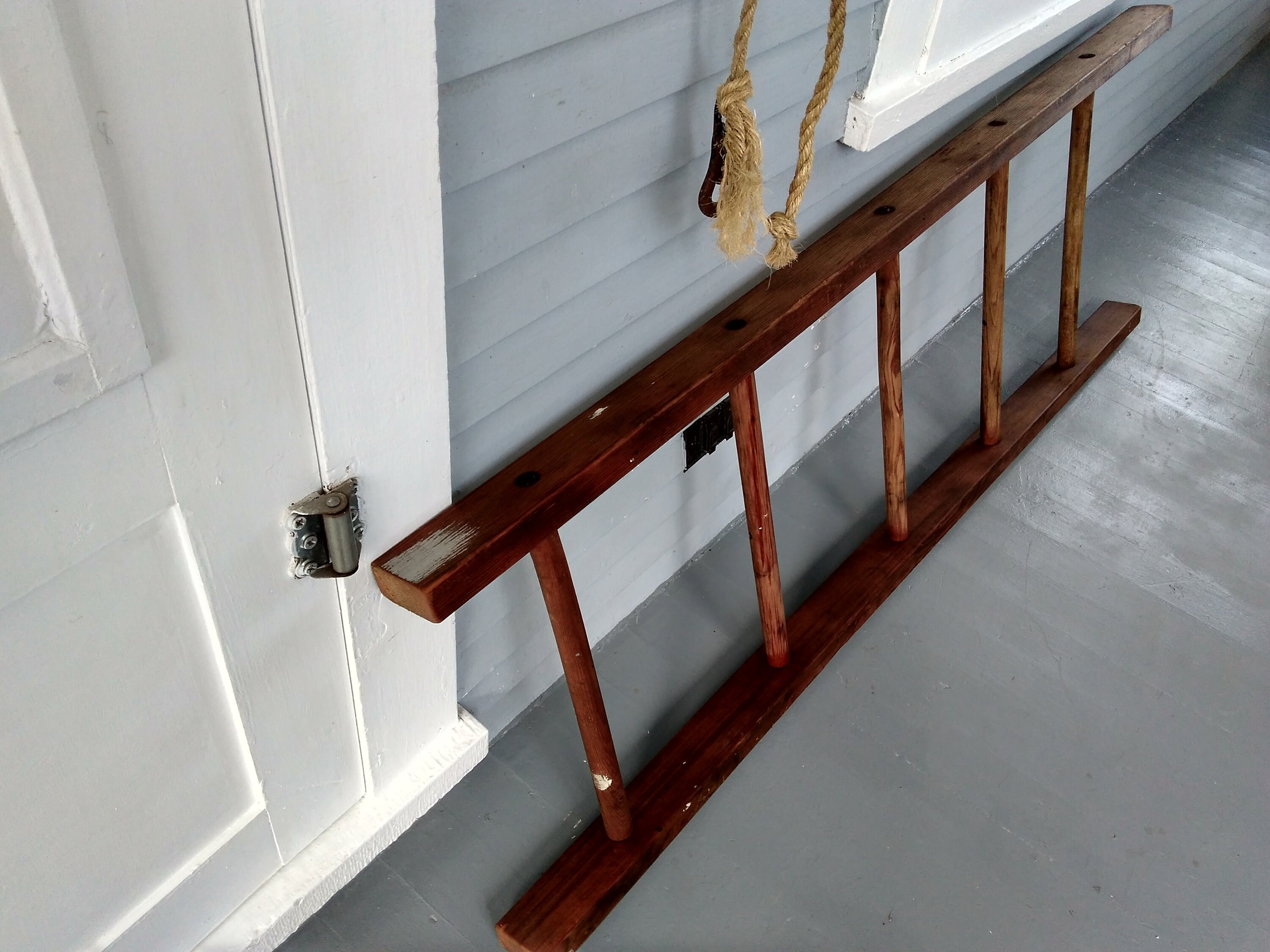 Blanket Ladder Quilt Rack Display Tall Wide Tapered Antique Ladder ...