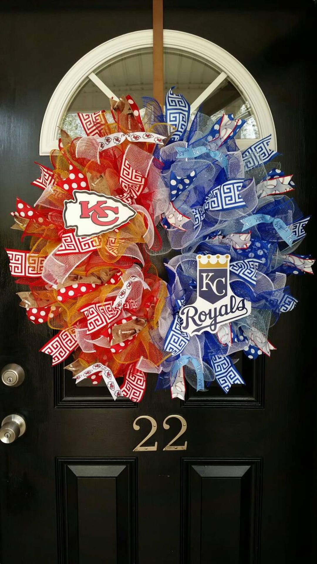 House Divided Wreath House United Wreath One City Two Teams Wreath ...