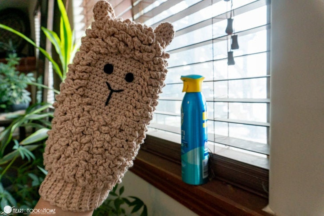 Llama Dusting Mitt CROCHET PATTERN - Etsy