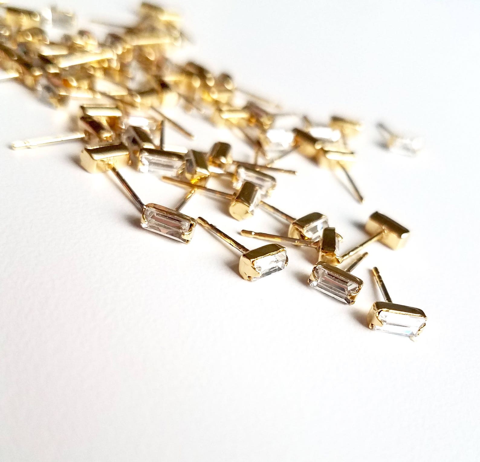 14 Kt Gold Crystal Studs | Etsy