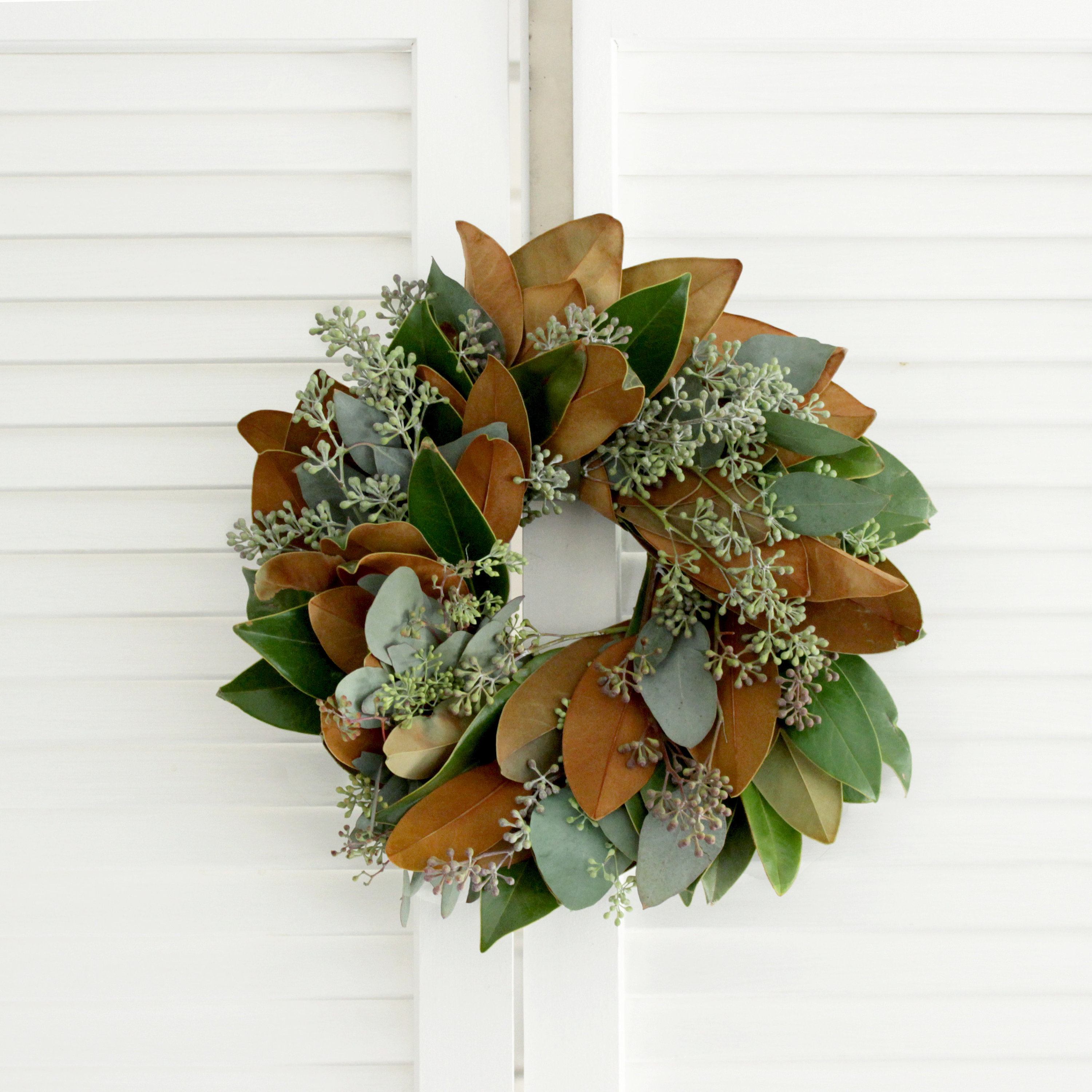 Fresh Handmade Wreath - Magnolia + Seeded Eucalyptus Wreath 16"- Front ...