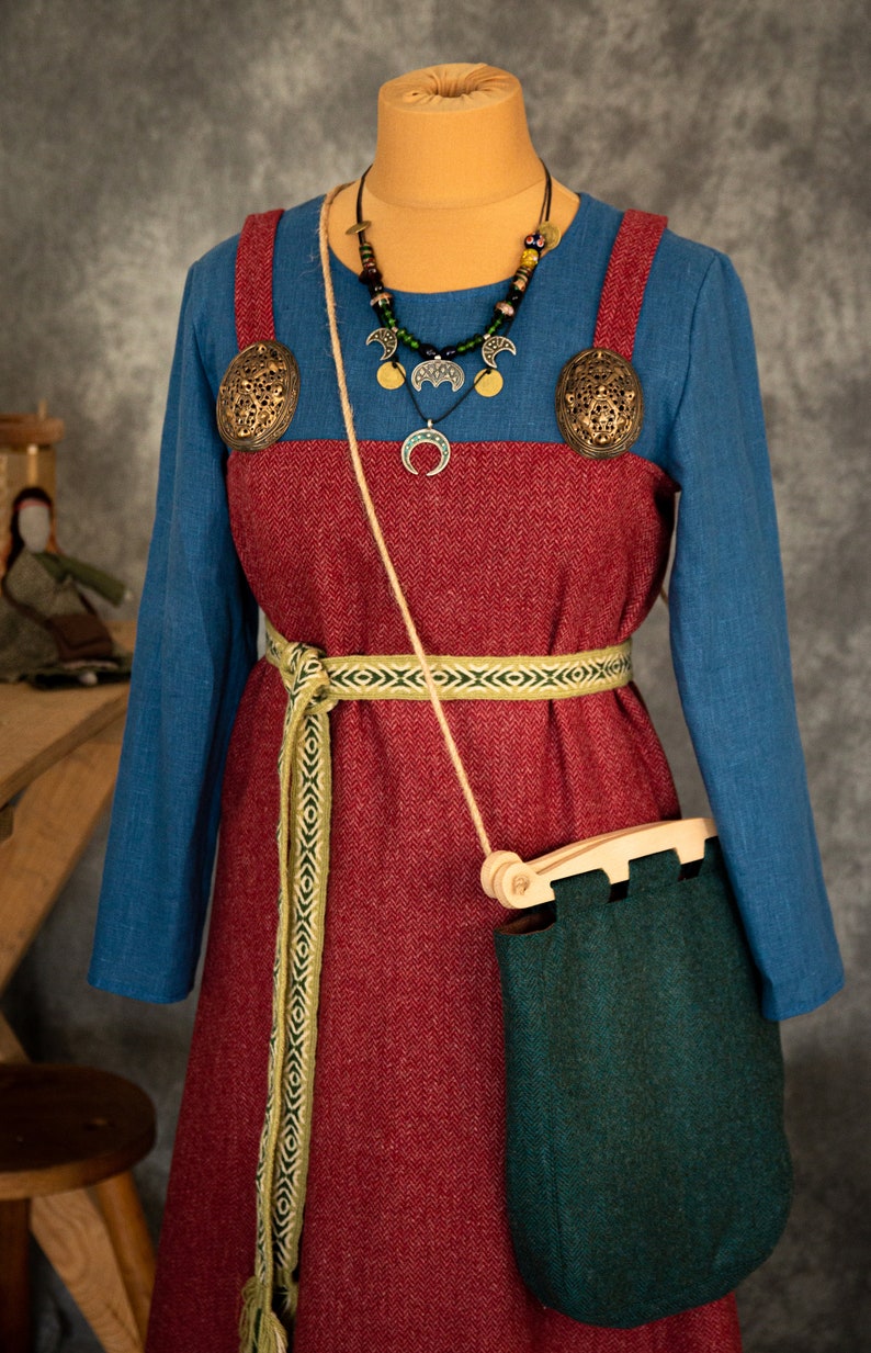 SIGRID | Early Medieval Scandinavian-inspired Viking Woman Costume With ...