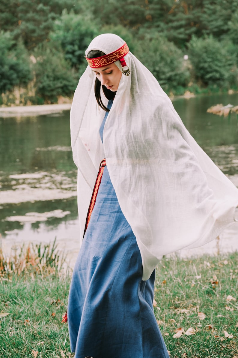 Natural Light Linen Rectangular Medieval Celtic Renaissance Faire Queen ...