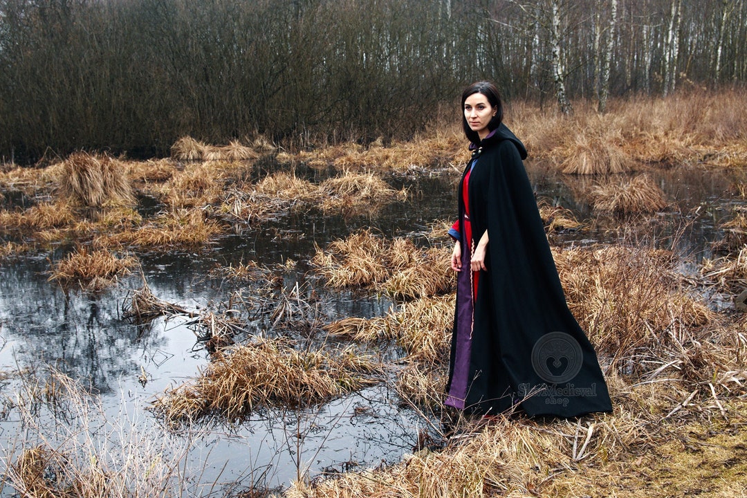 Medieval Wool Cloak With Hood and Cotton Lining for Cosplay, Medieval ...