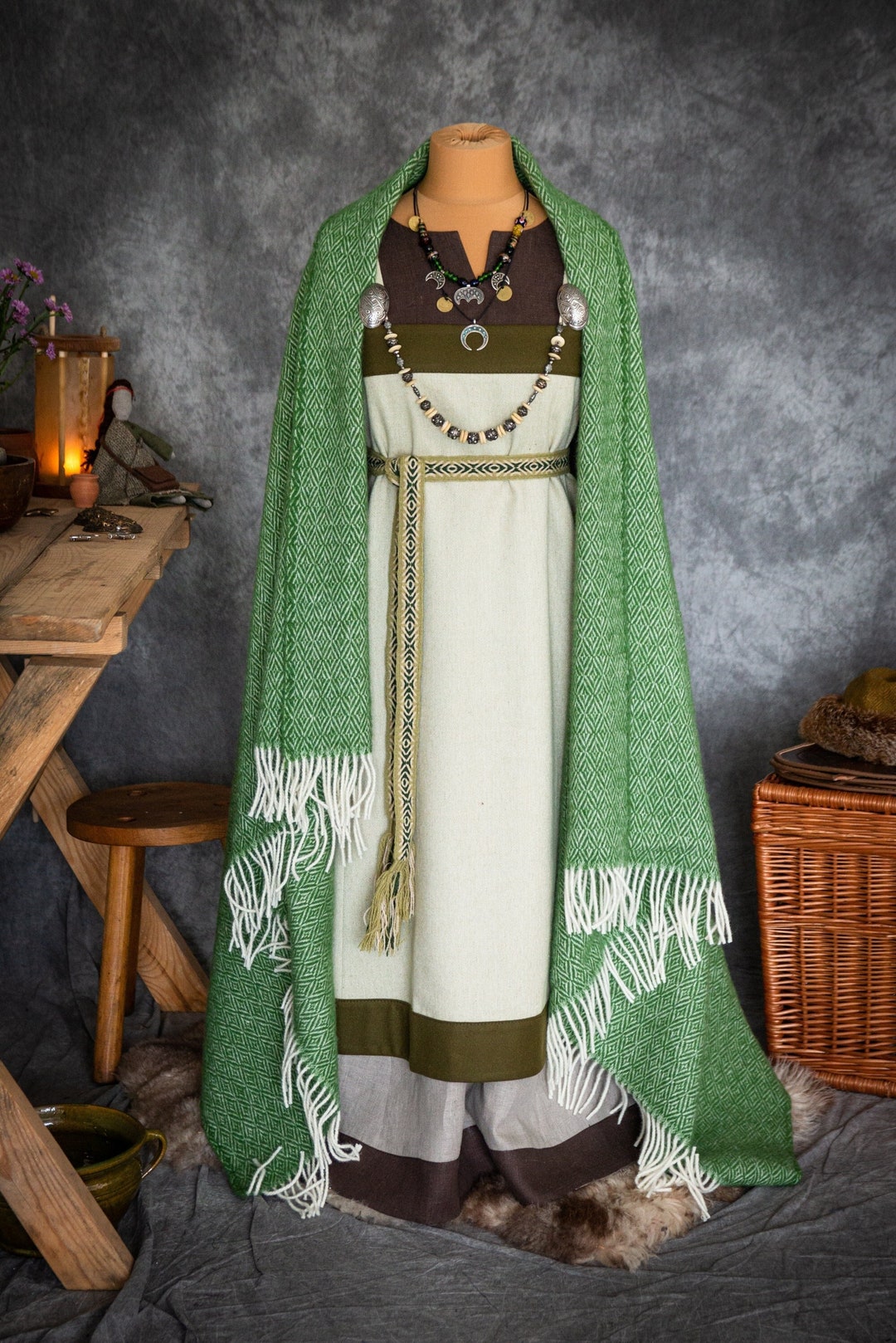 ASTRID | Early Medieval Viking Woman Costume With Wide Linen Dress ...