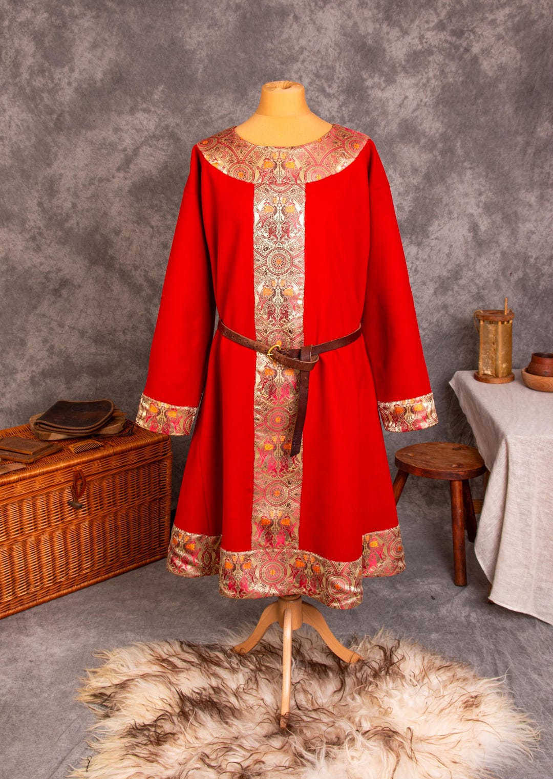 Early Medieval Rich Royal Wool Long Tunic With Natural Silk Byzantine ...