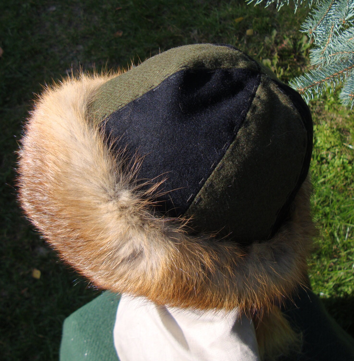Early Medieval Birka Wool Round Hat With Red Fox Fur and Linen - Etsy ...