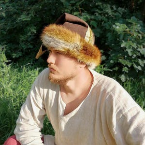 Early Medieval Woollen Triangle Hat With Natural Fox Fur and Woven Trim ...
