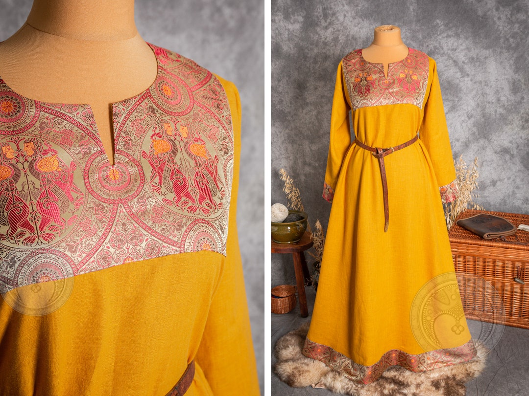 Early Medieval Rich Wide Linen Dress With Oseberg Yellow Gold/red Silk ...