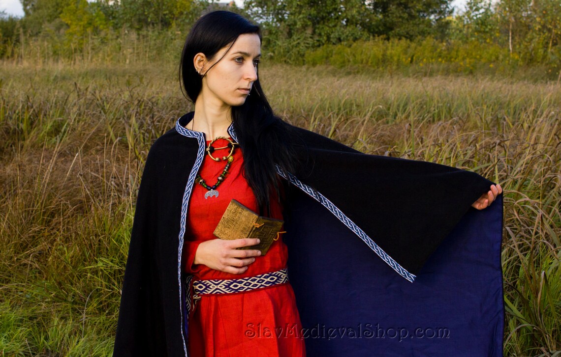 Early Medieval Viking Wool Cloak "valkyrie" With Woven Selvedge for ...
