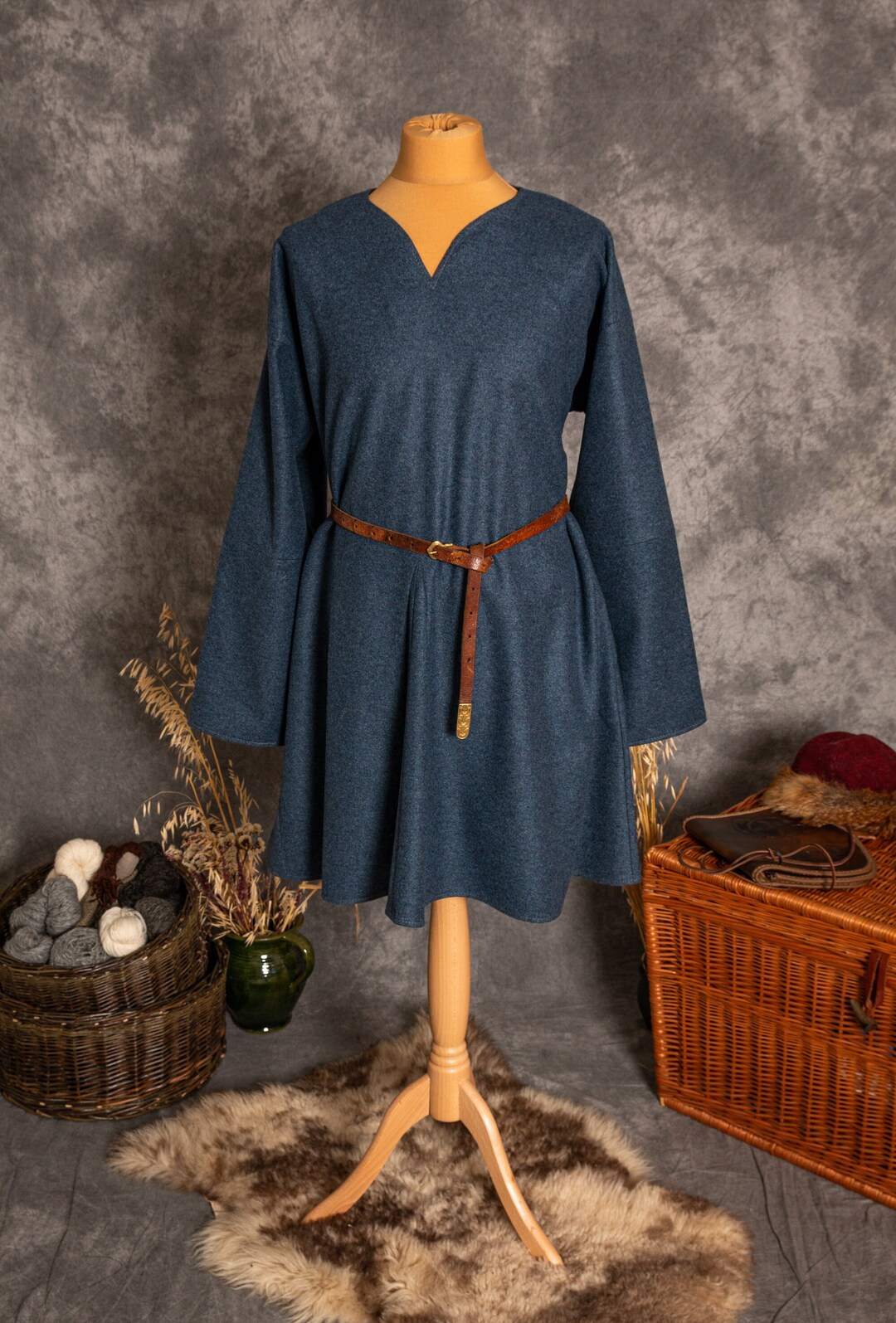 KRAGELUND TUNIC | Early Medieval Scandinavian Wide Wool Tunic for ...