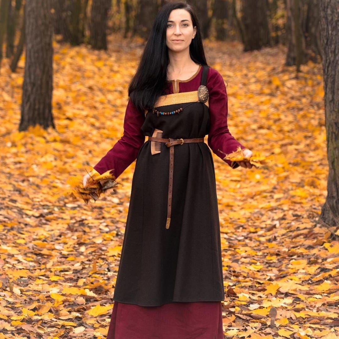 Early Medieval Hedeby Wool Apron Dress Smokkr With Diamond Wool Details ...