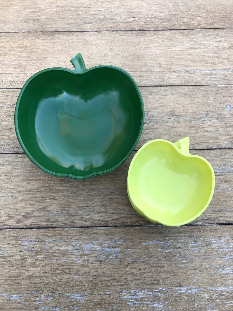 Vintage Hazel Atlas Apple Bowl Set // Milk Glass Apple Set // | Etsy