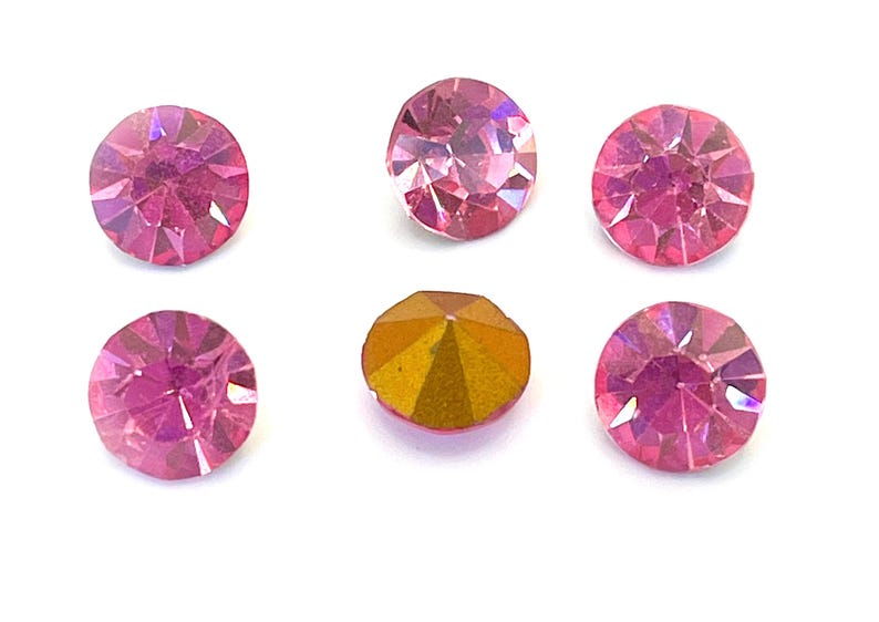 Vintage Glass Light Rose Pink Colour Round Foiled Rhinestone Chaton ...