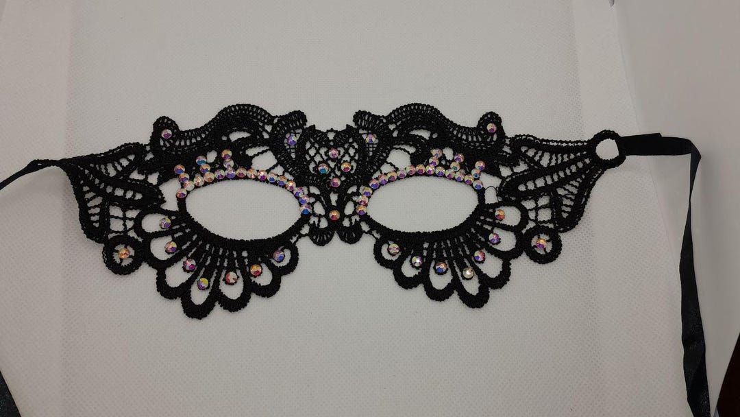 Lace Black Rhinestones Woman Mask Masquerade Ball Mask Halloween Ladies ...