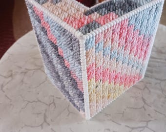 Tissue Box Cover, Needlepoint on Plastic Canvas, Handmade - Etsy