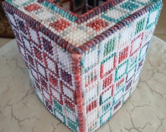 Needlepoint Boutique Tissue Box Cover on Plastic Canvas - Etsy