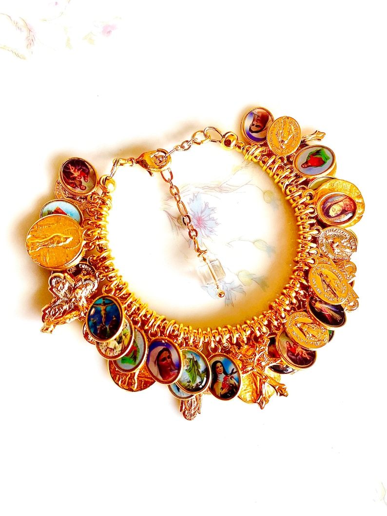 SAINTS MEDALS Bracelet Gold /tiny Saints Medals Charms /saint - Etsy