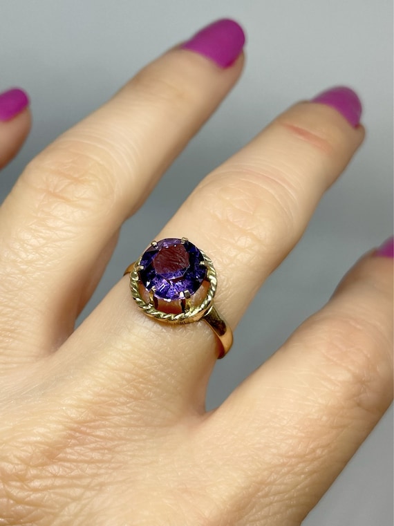 10k Synthetic Purple Stone Ring - Gem